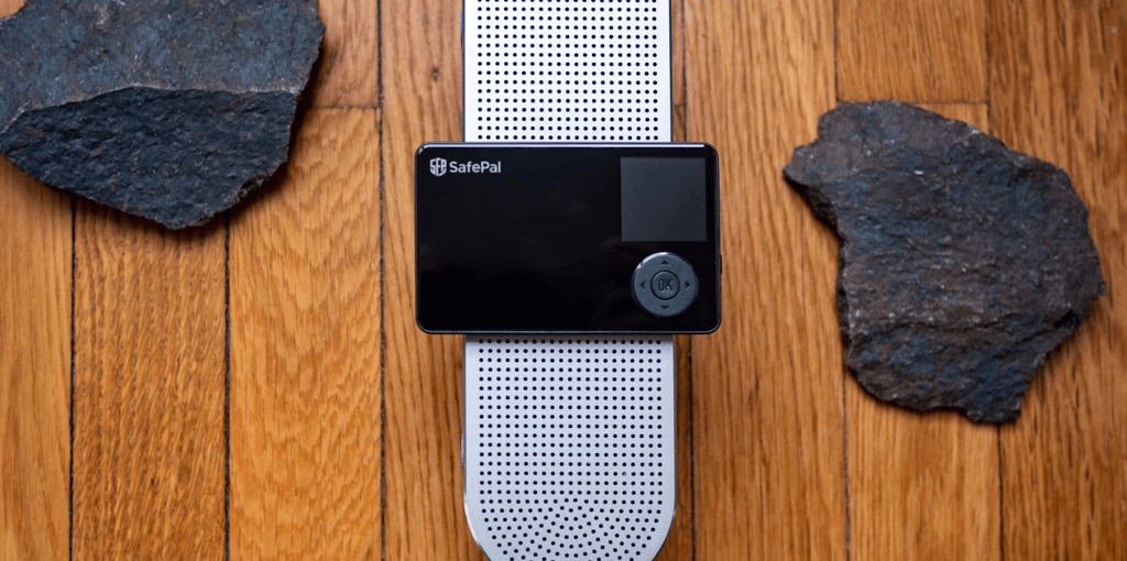 SafePal S1 Cryptocurrency Hardware Wallet – BitcoinWalletSG
